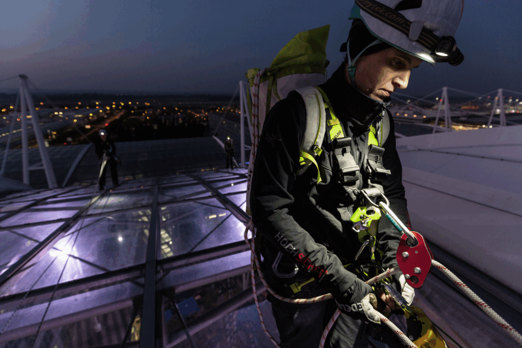 Working at Height: Rope Access Revolutionized the Industry - Ibexo